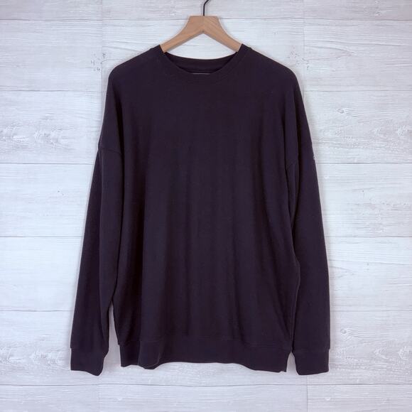 ALO Yoga | Tops | Alo Soho Pullover Women Large Black Lightweight Logo ...